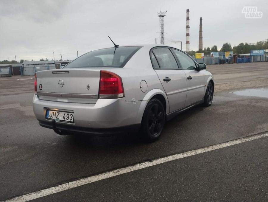 Pelēks Opel Vectra 2002 Panevēža, ar dzinēja tilpumu 2.20 L un nobraukumu 325 tūkst. km par 500 €, foto 8 vietnē AUTOMOTO.COM.LV