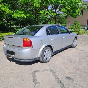 Grey Opel Vectra 2002 in Vilkaviskis, with an engine capacity of 1.80 L and mileage of 328 thousand km for 1250 €, photo 3 on AUTOMOTO.COM.LV