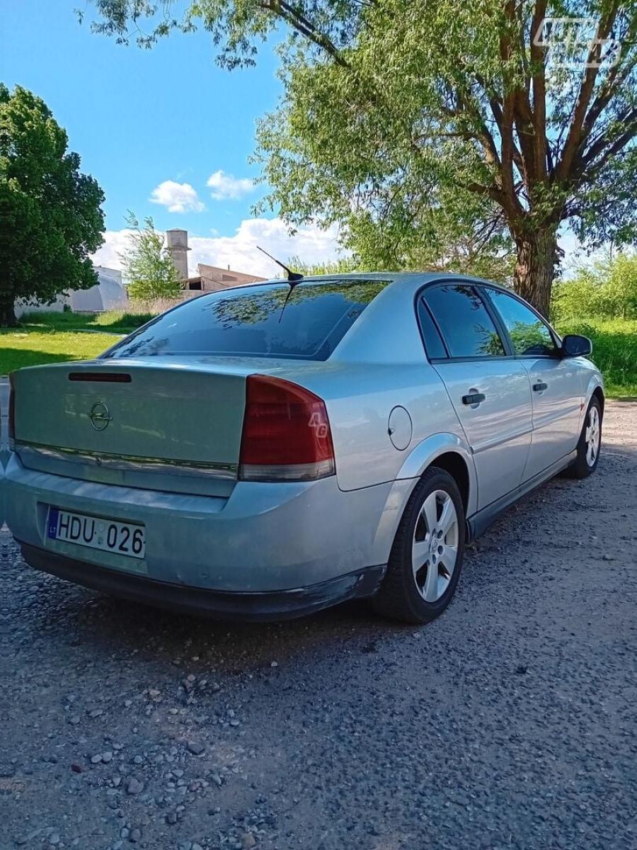 Pelēks Opel Vectra 2002 Vilkaviškis, ar dzinēja tilpumu 2.20 L un nobraukumu 335 tūkst. km par 900 €, foto 4 vietnē AUTOMOTO.COM.LV