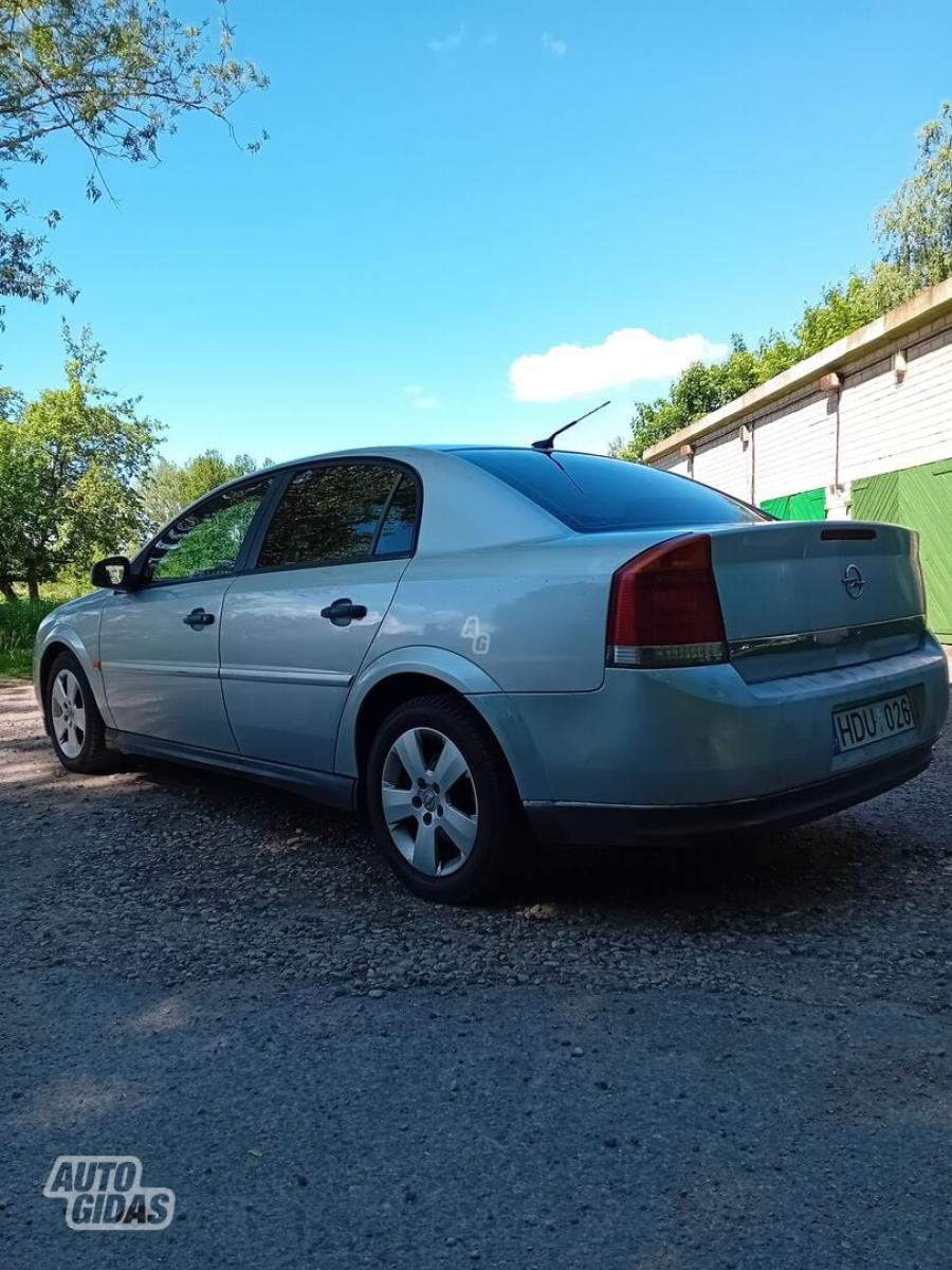 Pelēks Opel Vectra 2002 Vilkaviškis, ar dzinēja tilpumu 2.20 L un nobraukumu 335 tūkst. km par 900 €, foto 5 vietnē AUTOMOTO.COM.LV