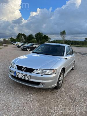 Pelēks Opel Vectra 2002 Rīga, ar dzinēja tilpumu 2.00 L un nobraukumu 219 tūkst. km par 1200 €, foto  vietnē AUTOMOTO.COM.LV