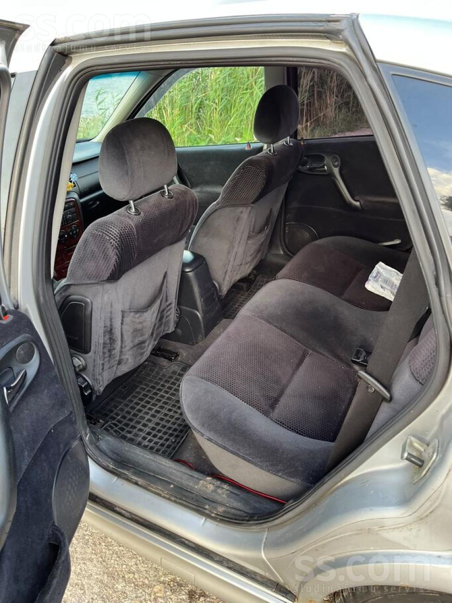 Pelēks Opel Vectra 2002 Rīga, ar dzinēja tilpumu 2.00 L un nobraukumu 219 tūkst. km par 1200 €, foto 7 vietnē AUTOMOTO.COM.LV