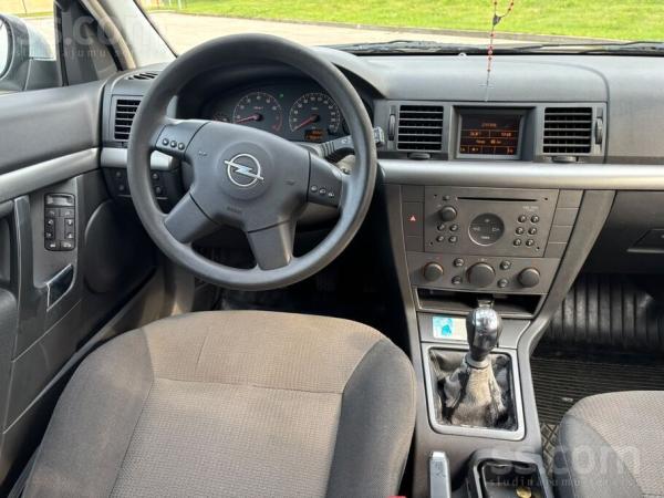 Grey Opel Vectra 2002 in Kraslava, with an engine capacity of 1.80 L and mileage of 270 thousand km for 1100 €, photo 8 on AUTOMOTO.COM.LV
