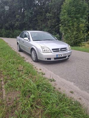 Grey Opel Vectra 2002 in Kaisiadorys, with an engine capacity of 2.20 L and mileage of 305 thousand km for 450 €, photo  on AUTOMOTO.COM.LV