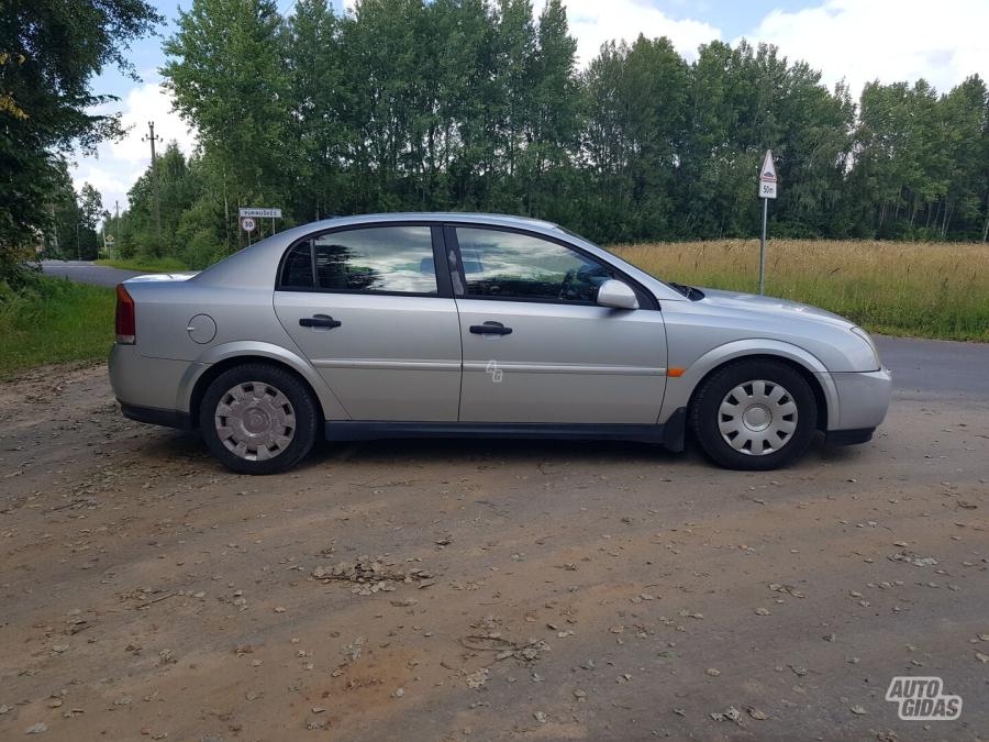 Pelēks Opel Vectra 2002 Viļņa, ar dzinēja tilpumu 2.20 L un nobraukumu 380 tūkst. km par 450 €, foto 3 vietnē AUTOMOTO.COM.LV