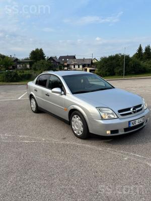 Pelēks Opel Vectra 2002 Krāslava, ar dzinēja tilpumu 1.80 L un nobraukumu 271 tūkst. km par 750 €, foto  vietnē AUTOMOTO.COM.LV