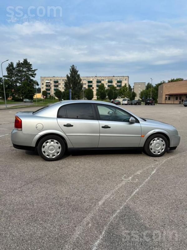 Pelēks Opel Vectra 2002 Krāslava, ar dzinēja tilpumu 1.80 L un nobraukumu 271 tūkst. km par 750 €, foto 6 vietnē AUTOMOTO.COM.LV