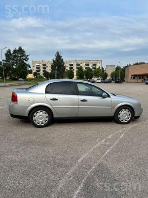 Pelēks Opel Vectra 2002 Krāslava, ar dzinēja tilpumu 1.80 L un nobraukumu 271 tūkst. km par 750 €, foto 6 vietnē AUTOMOTO.COM.LV