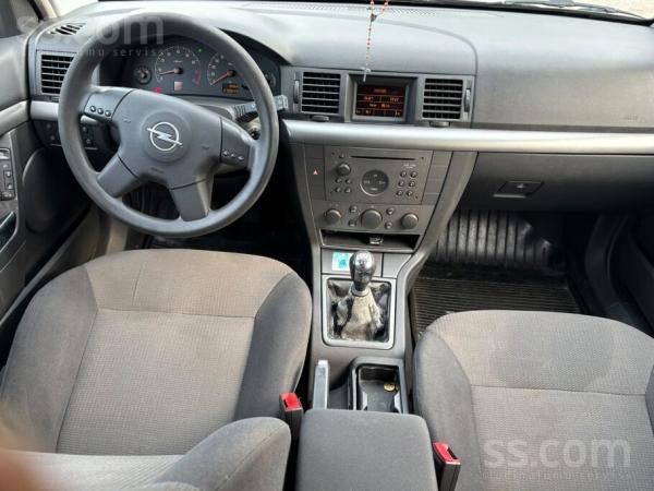 Pelēks Opel Vectra 2002 Krāslava, ar dzinēja tilpumu 1.80 L un nobraukumu 271 tūkst. km par 750 €, foto 7 vietnē AUTOMOTO.COM.LV