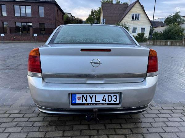 Pelēks Opel Vectra 2002 Plungė, ar dzinēja tilpumu 2.17 L un nobraukumu 281 tūkst. km par 700 €, foto 5 vietnē AUTOMOTO.COM.LV