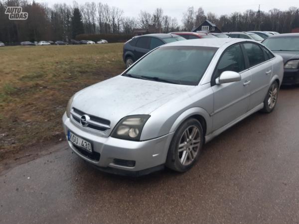 Grey Opel Vectra 2003 in Kaunas, with an engine capacity of 2.20 L and mileage of 250 thousand km for 280 €, photo 2 on AUTOMOTO.COM.LV