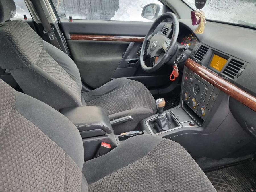 Pelēks Opel Vectra 2003 Kauņa, ar dzinēja tilpumu 2.20 L un nobraukumu 306 tūkst. km par 850 €, foto 5 vietnē AUTOMOTO.COM.LV