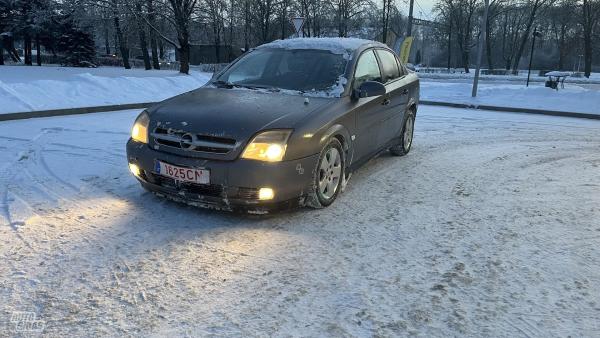 Pelēks Opel Vectra 2003 Viļņa, ar dzinēja tilpumu 2.20 L un nobraukumu 300 tūkst. km par 950 €, foto 2 vietnē AUTOMOTO.COM.LV