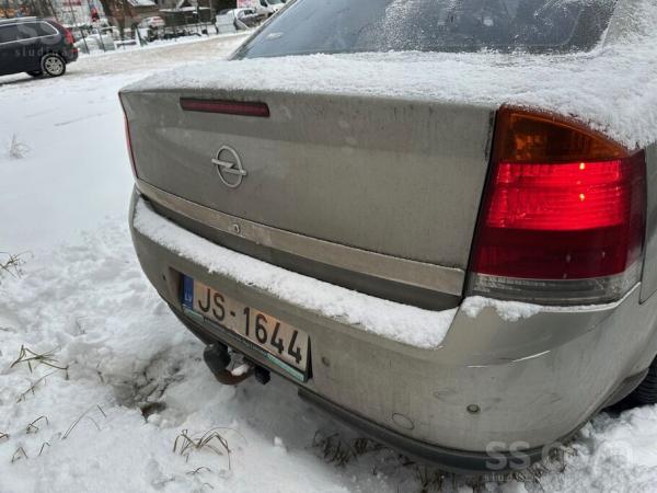 Pelēks Opel Vectra 2003 Rīga, ar dzinēja tilpumu 2.20 L un nobraukumu 299 tūkst. km par 400 €, foto 3 vietnē AUTOMOTO.COM.LV