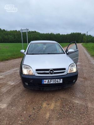 Grey Opel Vectra 2003 in Vilnius, with an engine capacity of 1.80 L and mileage of 287 thousand km for 520 €, photo 4 on AUTOMOTO.COM.LV