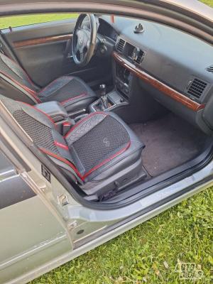 Grey Opel Vectra 2003 in Vilnius, with an engine capacity of 1.80 L and mileage of 287 thousand km for 520 €, photo 20 on AUTOMOTO.COM.LV