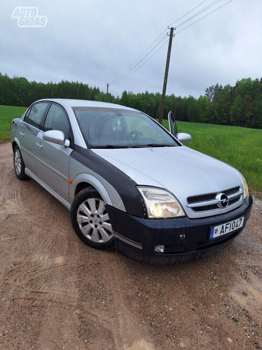 Grey Opel Vectra 2003 in Vilnius, with an engine capacity of 1.80 L and mileage of 287 thousand km for 520 €, photo 22 on AUTOMOTO.COM.LV