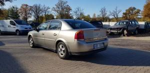 Grey Opel Vectra 2003 in Valmiera, with an engine capacity of 2.20 L and mileage of 347 thousand km for 1150 €, photo 6 on AUTOMOTO.COM.LV