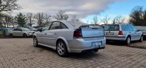 Grey Opel Vectra 2003 in Valmiera, with an engine capacity of 3.00 L and mileage of 435 thousand km for 1250 €, photo 6 on AUTOMOTO.COM.LV
