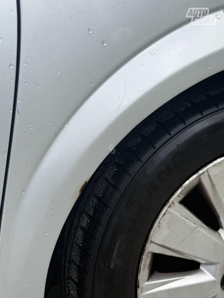 Pelēks Opel Vectra 2003 Utena, ar dzinēja tilpumu 2.20 L un nobraukumu 300 tūkst. km par 1500 €, foto 9 vietnē AUTOMOTO.COM.LV