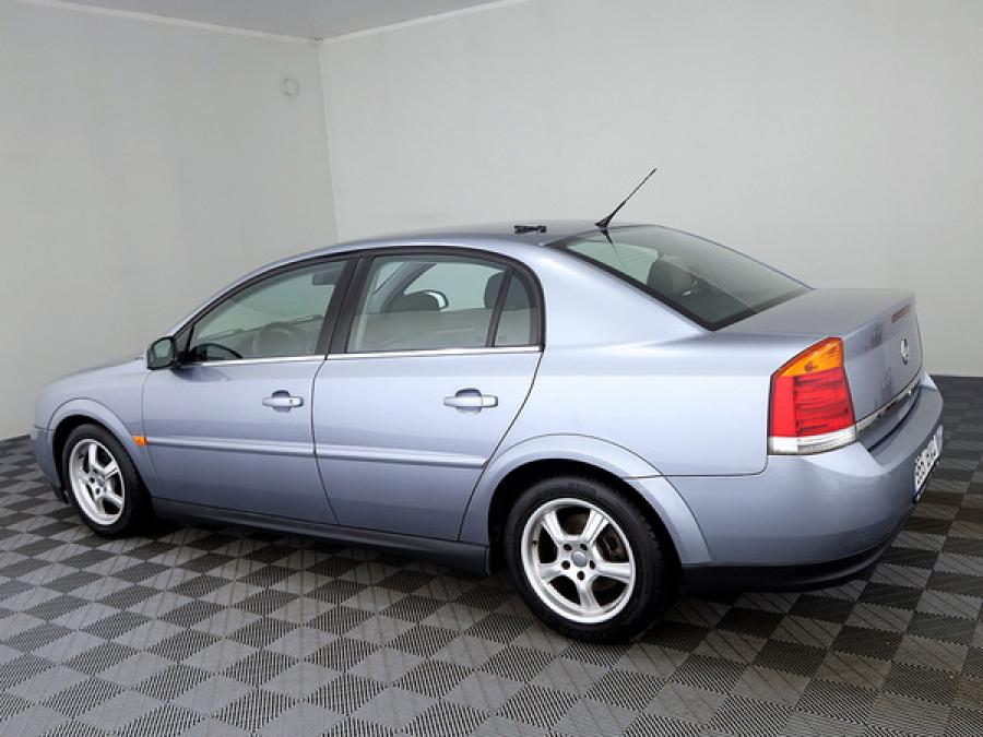Pelēks Opel Vectra 2003 Tallina, ar dzinēja tilpumu 2.20 L un nobraukumu 287 tūkst. km par 999 €, foto 5 vietnē AUTOMOTO.COM.LV
