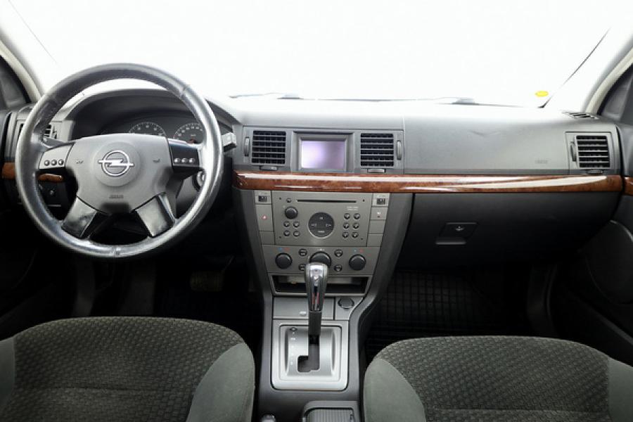 Pelēks Opel Vectra 2003 Tallina, ar dzinēja tilpumu 2.20 L un nobraukumu 287 tūkst. km par 999 €, foto 6 vietnē AUTOMOTO.COM.LV