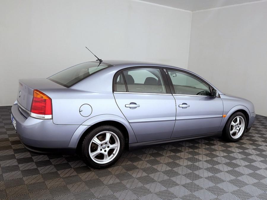 Pelēks Opel Vectra 2003 Tallina, ar dzinēja tilpumu 2.20 L un nobraukumu 287 tūkst. km par 999 €, foto 11 vietnē AUTOMOTO.COM.LV
