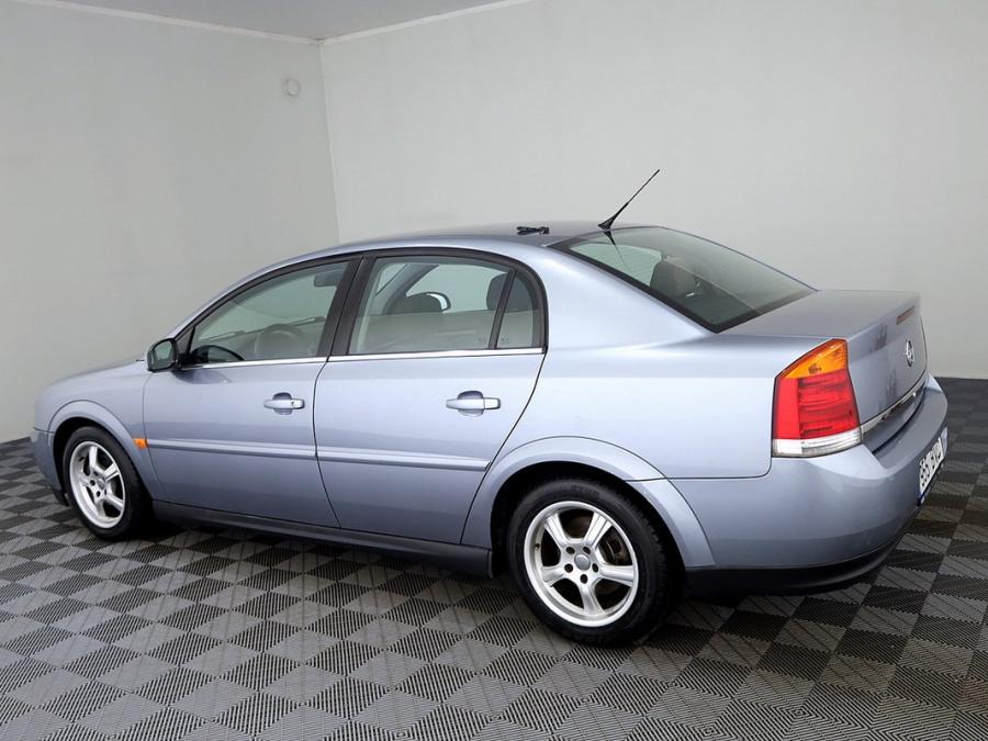 Pelēks Opel Vectra 2003 Tallina, ar dzinēja tilpumu 2.20 L un nobraukumu 287 tūkst. km par 999 €, foto 12 vietnē AUTOMOTO.COM.LV