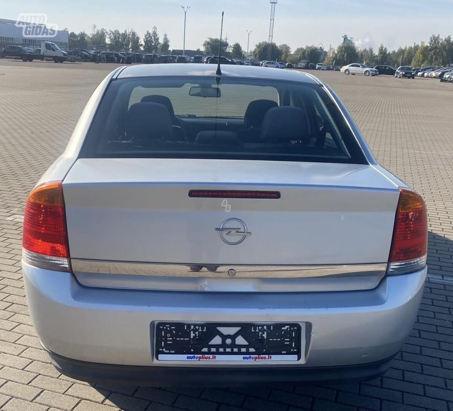 Pelēks Opel Vectra 2003 Marijampole, ar dzinēja tilpumu 1.80 L un nobraukumu 180 tūkst. km par 1450 €, foto 7 vietnē AUTOMOTO.COM.LV