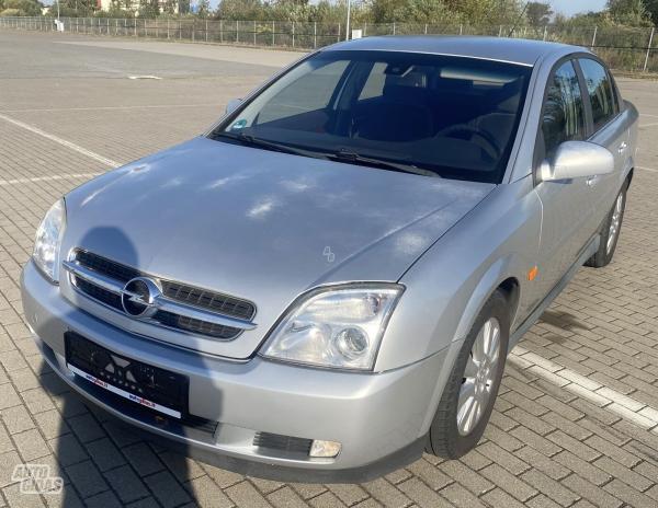 Grey Opel Vectra 2003 in Marijampole, with an engine capacity of 1.80 L and mileage of 180 thousand km for 1450 €, photo 8 on AUTOMOTO.COM.LV