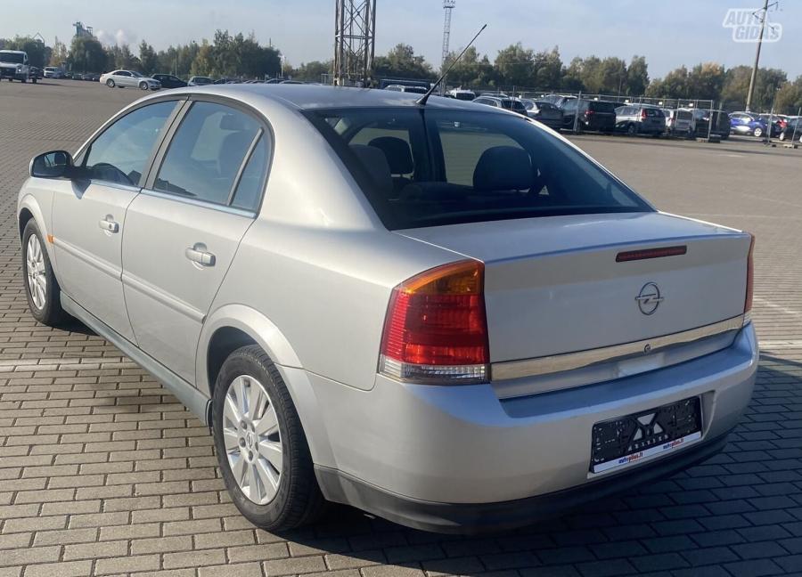 Pelēks Opel Vectra 2003 Marijampole, ar dzinēja tilpumu 1.80 L un nobraukumu 180 tūkst. km par 1450 €, foto 11 vietnē AUTOMOTO.COM.LV