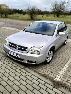 Pelēks Opel Vectra 2004 Marijampole, ar dzinēja tilpumu 1.60 L un nobraukumu 140 tūkst. km par 1350 €, foto  vietnē AUTOMOTO.COM.LV
