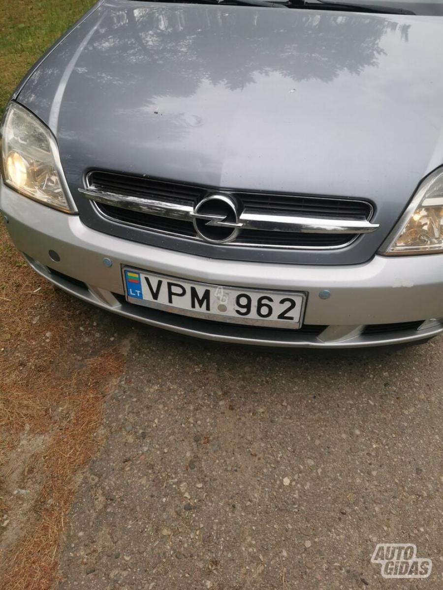 Pelēks Opel Vectra 2004 Anykščiai, ar dzinēja tilpumu 2.20 L un nobraukumu 317 tūkst. km par 850 €, foto 4 vietnē AUTOMOTO.COM.LV