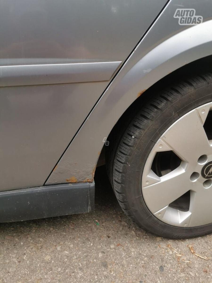 Pelēks Opel Vectra 2004 Anykščiai, ar dzinēja tilpumu 2.20 L un nobraukumu 317 tūkst. km par 850 €, foto 7 vietnē AUTOMOTO.COM.LV