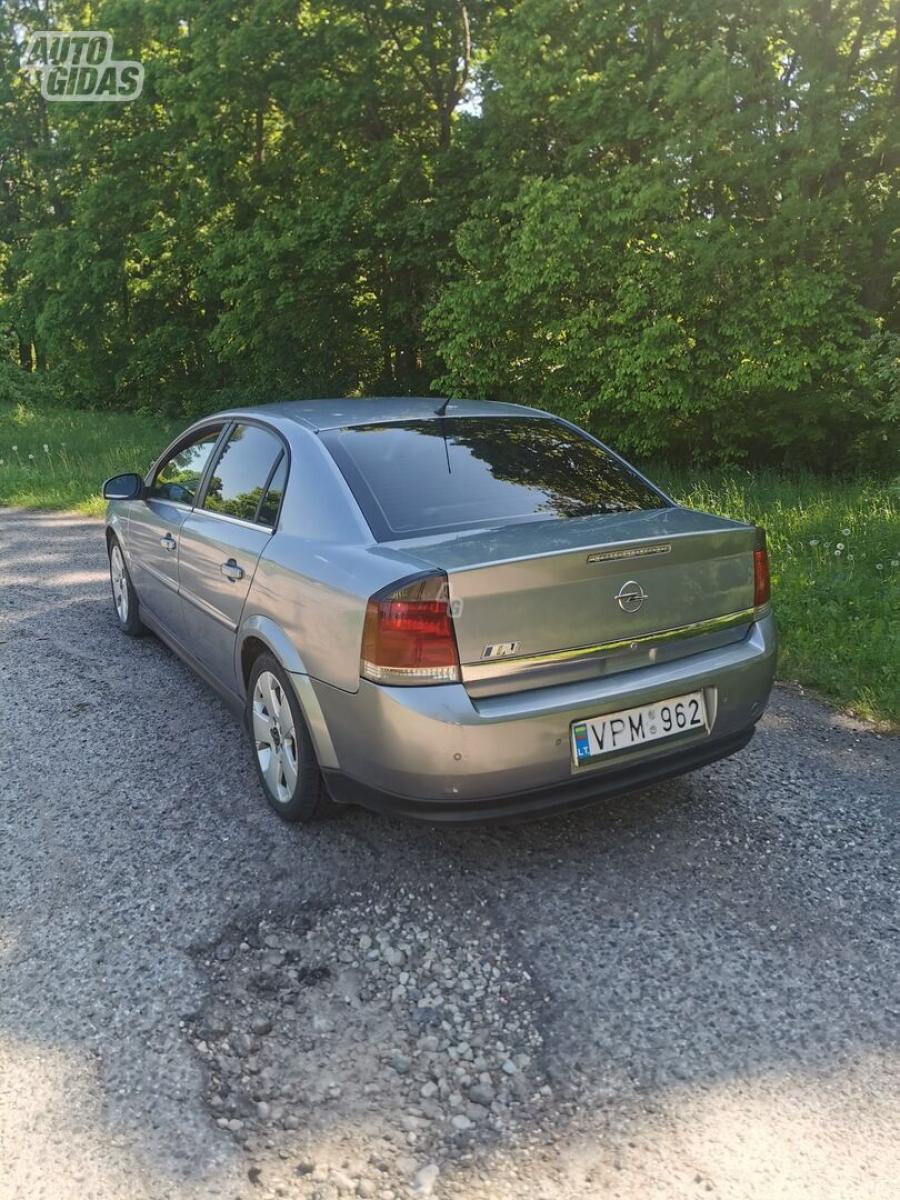 Pelēks Opel Vectra 2004 Anykščiai, ar dzinēja tilpumu 2.20 L un nobraukumu 317 tūkst. km par 850 €, foto 21 vietnē AUTOMOTO.COM.LV