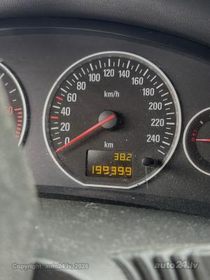 Pelēks Opel Vectra 2004 Tallina, ar dzinēja tilpumu 2.00 L un nobraukumu 200 tūkst. km par 2000 €, foto 9 vietnē AUTOMOTO.COM.LV