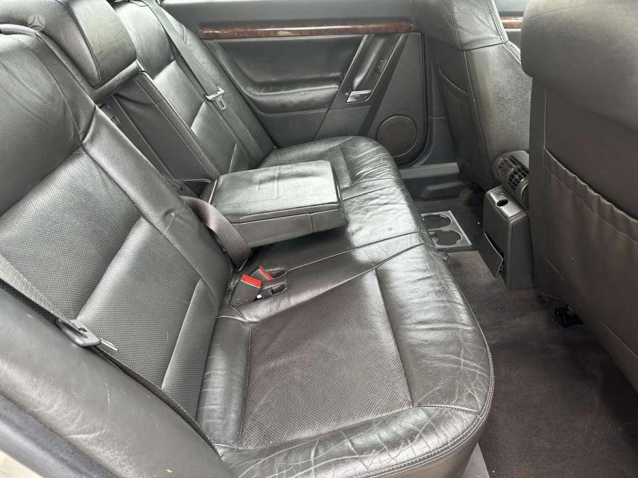 Grey Opel Vectra 2004 in Kaisiadorys, with an engine capacity of 2.17 L and mileage of 309 thousand km for 845 €, photo 10 on AUTOMOTO.COM.LV