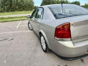 Grey Opel Vectra 2004 in Kaisiadorys, with an engine capacity of 2.17 L and mileage of 309 thousand km for 845 €, photo 11 on AUTOMOTO.COM.LV