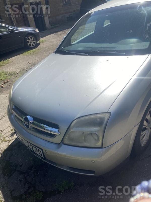 Grey Opel Vectra 2004 in Riga, with an engine capacity of 2.20 L and mileage of 167 thousand km for 450 €, photo 2 on AUTOMOTO.COM.LV