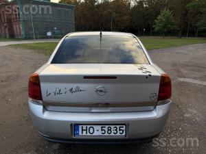 Pelēks Opel Vectra 2004 Liepāja, ar dzinēja tilpumu 1.80 L un nobraukumu 242 tūkst. km par 800 €, foto 3 vietnē AUTOMOTO.COM.LV