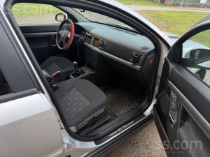 Pelēks Opel Vectra 2004 Liepāja, ar dzinēja tilpumu 1.80 L un nobraukumu 242 tūkst. km par 800 €, foto 8 vietnē AUTOMOTO.COM.LV