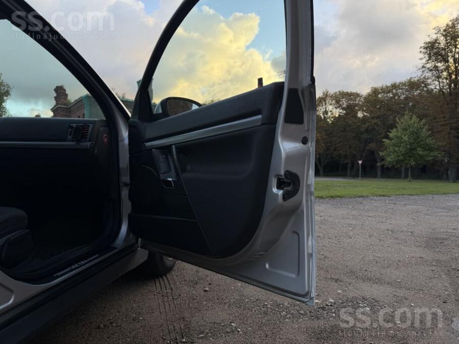 Pelēks Opel Vectra 2004 Liepāja, ar dzinēja tilpumu 1.80 L un nobraukumu 242 tūkst. km par 800 €, foto 12 vietnē AUTOMOTO.COM.LV