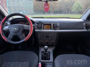 Pelēks Opel Vectra 2004 Liepāja, ar dzinēja tilpumu 1.80 L un nobraukumu 242 tūkst. km par 800 €, foto 14 vietnē AUTOMOTO.COM.LV