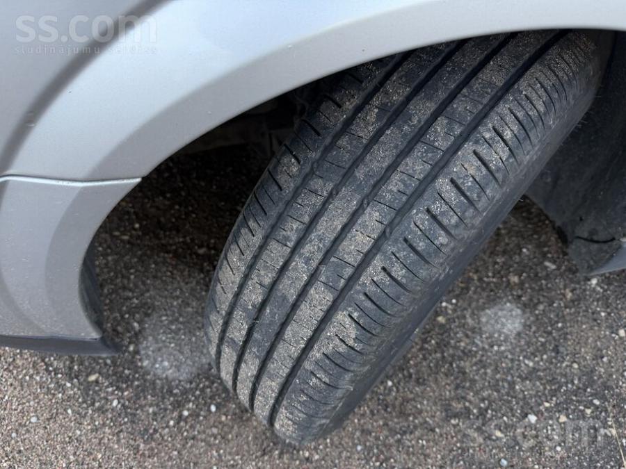 Pelēks Opel Vectra 2004 Liepāja, ar dzinēja tilpumu 1.80 L un nobraukumu 242 tūkst. km par 800 €, foto 16 vietnē AUTOMOTO.COM.LV