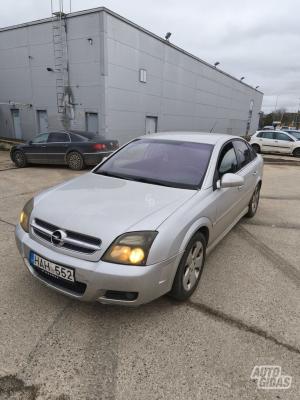 Grey Opel Vectra 2005 in Kaunas, with an engine capacity of 1.90 L and mileage of 236 thousand km for 450 €, photo  on AUTOMOTO.COM.LV