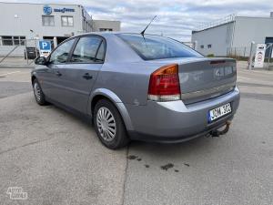 Pelēks Opel Vectra 2005 Klaipėda, ar dzinēja tilpumu 1.90 L un nobraukumu 325 tūkst. km par 1250 €, foto 6 vietnē AUTOMOTO.COM.LV