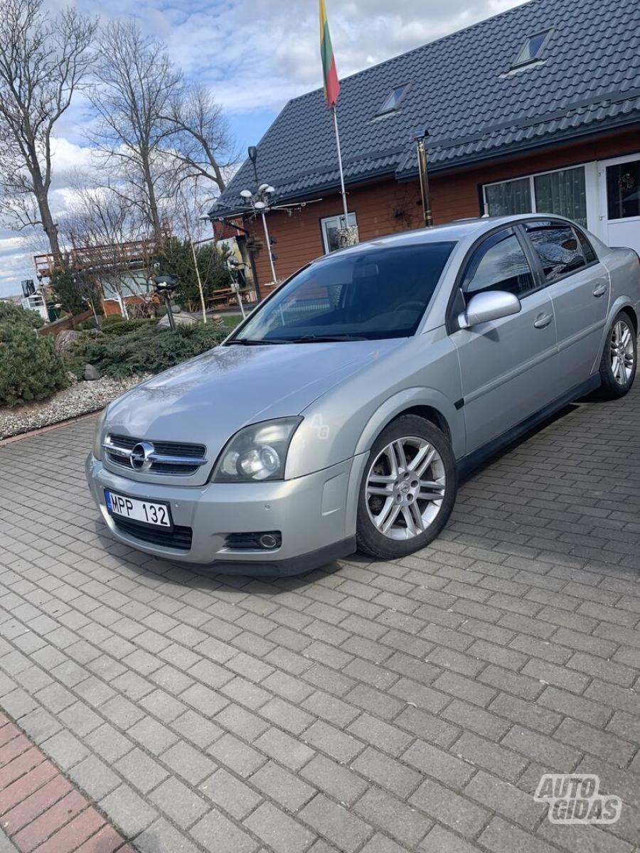 Pelēks Opel Vectra 2005 Marijampole, ar dzinēja tilpumu 2.20 L un nobraukumu 135 tūkst. km par 1950 €, foto 1 vietnē AUTOMOTO.COM.LV
