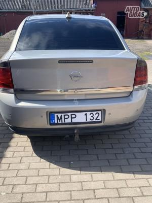 Pelēks Opel Vectra 2005 Marijampole, ar dzinēja tilpumu 2.20 L un nobraukumu 135 tūkst. km par 1950 €, foto 6 vietnē AUTOMOTO.COM.LV