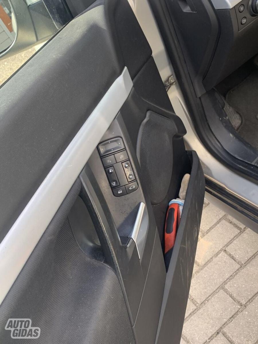 Pelēks Opel Vectra 2005 Marijampole, ar dzinēja tilpumu 2.20 L un nobraukumu 135 tūkst. km par 1950 €, foto 10 vietnē AUTOMOTO.COM.LV