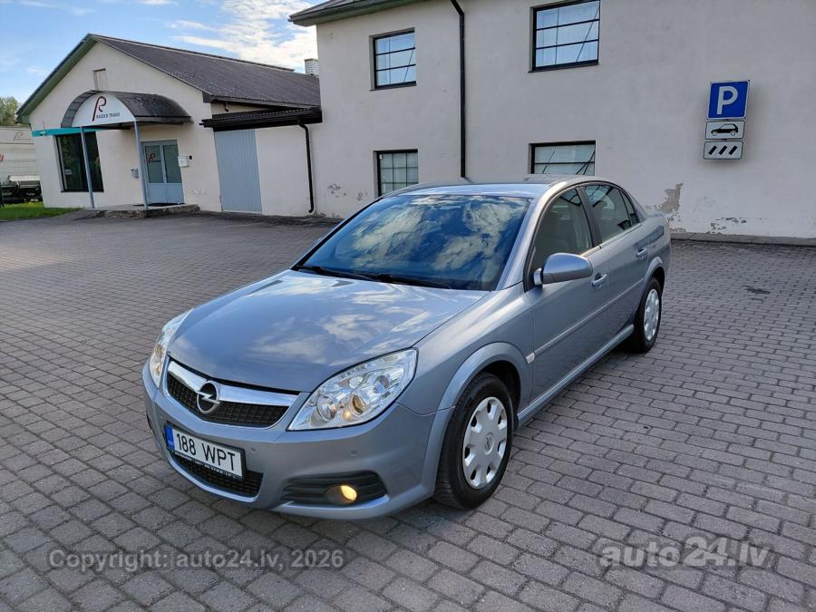 Grey Opel Vectra 2005 in Paide, with an engine capacity of 1.90 L and mileage of 127 thousand km for 3499 €, photo 1 on AUTOMOTO.COM.LV